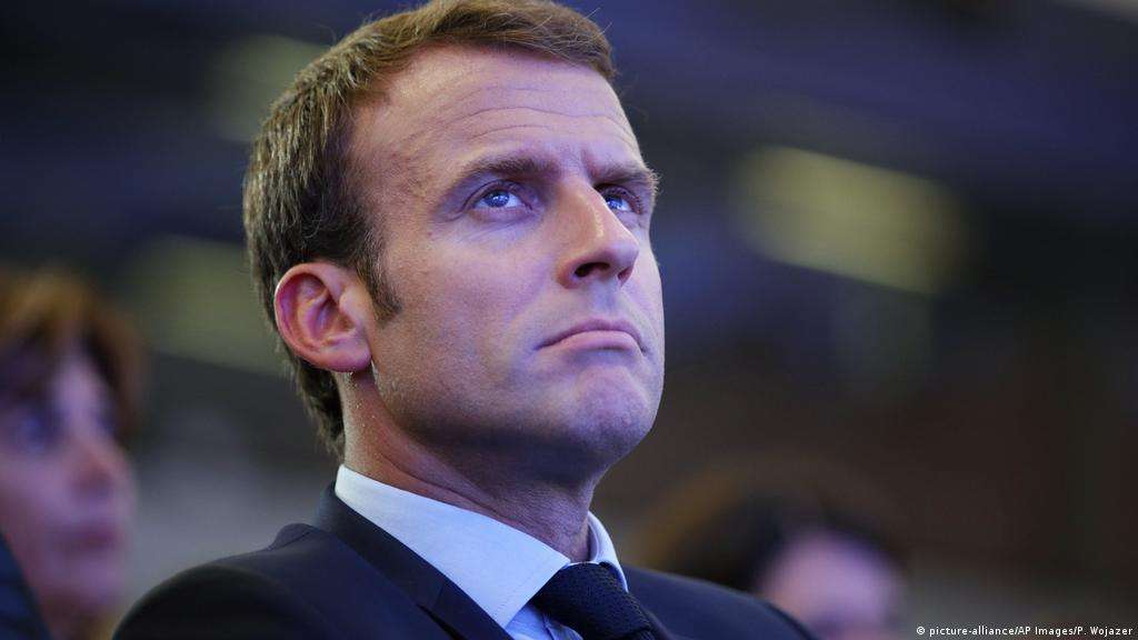 Peter Costea Macron vrea avort. Cât se poate de mult - NewsNet Crestin