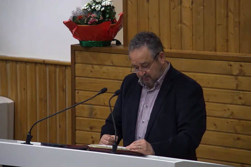Emil Bartoș Istoria și sfârșitul lumii - NewsNet Crestin