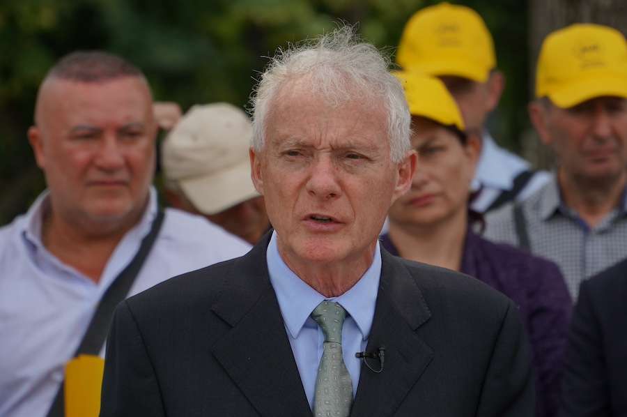 eBihoreanul.ro: Candidaţi ai AUR în Parcul 1 Decembrie din Oradea ...